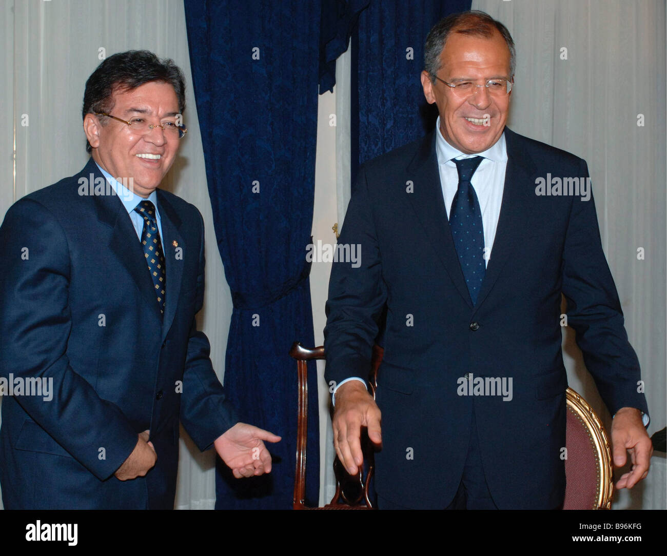 Russian Foreign Minister Sergei Lavrov meets Nicanor Duarte Frutos ...