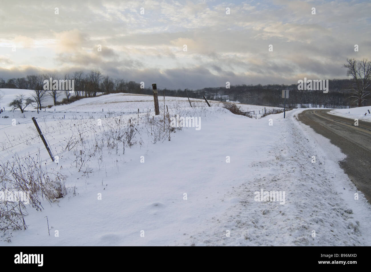 Farm after snow storm hi-res stock photography and images - Alamy