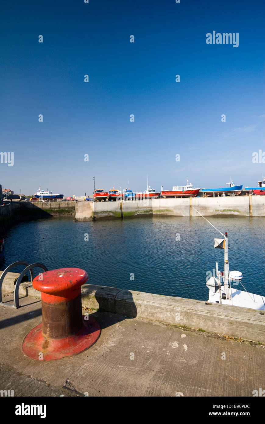 Seahouses town hi-res stock photography and images - Alamy