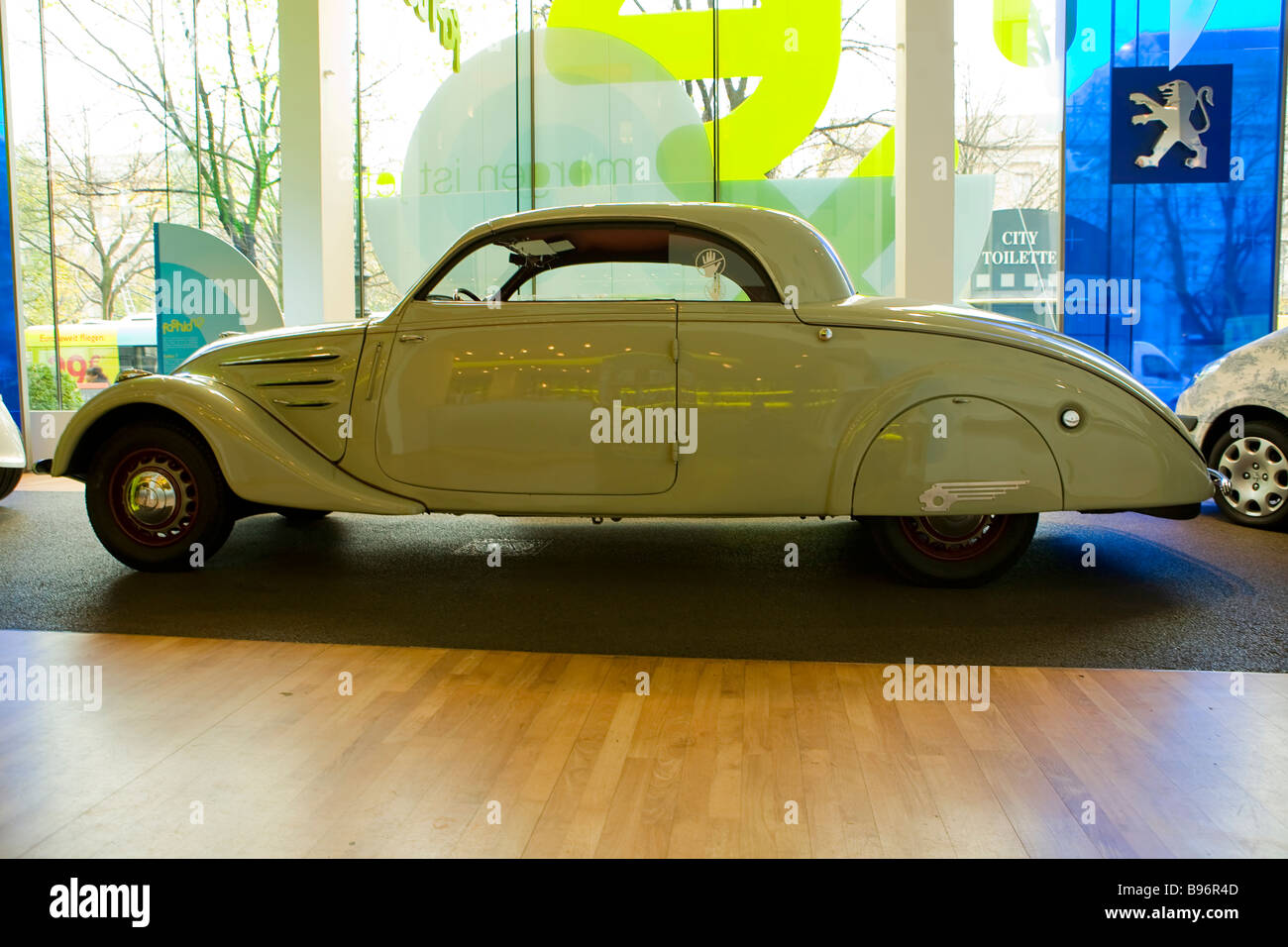 Peugeot concept car hi-res stock photography and images - Alamy