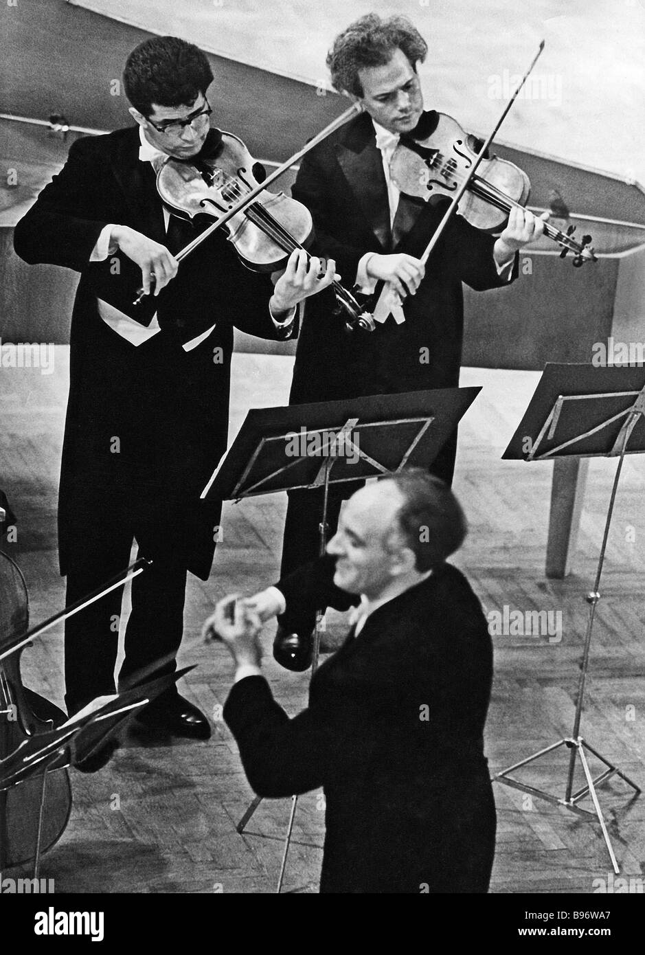 Conducting Orchestra High Resolution Stock Photography and Images - Alamy