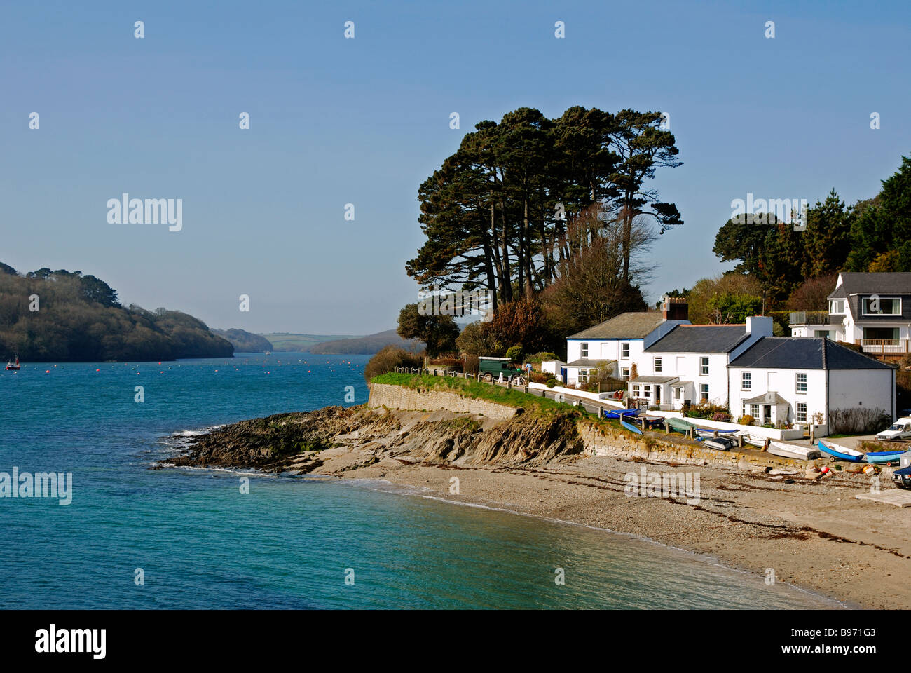 Helford village hi-res stock photography and images - Alamy