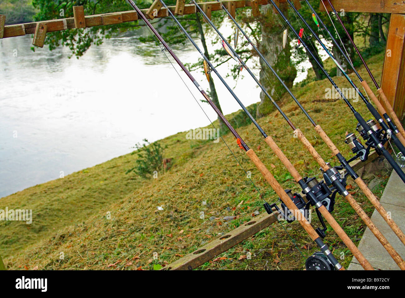 Riverbank fishing uk hi-res stock photography and images - Alamy