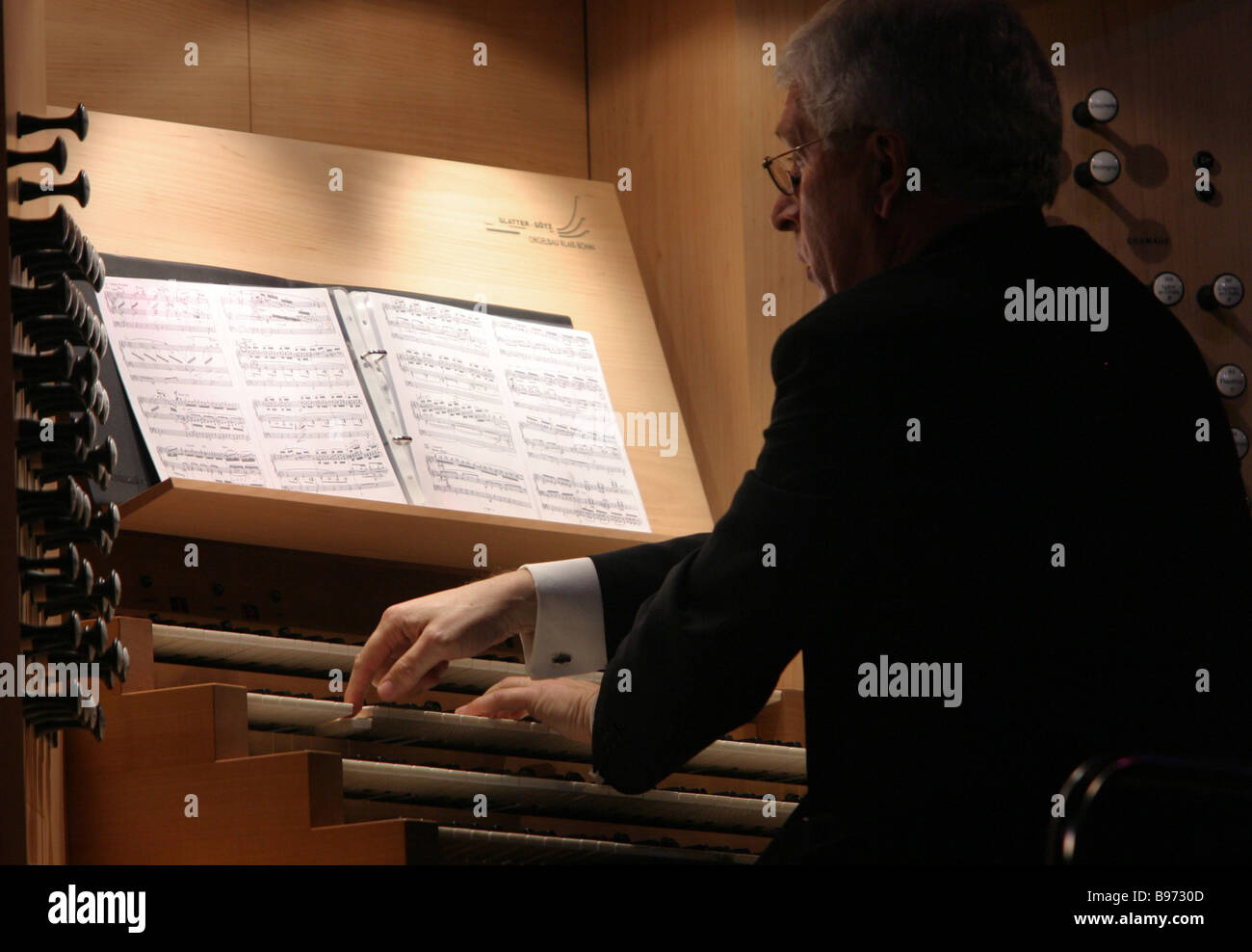 Famous German musician Klemens Schnorr plays Russia s largest organ at ...