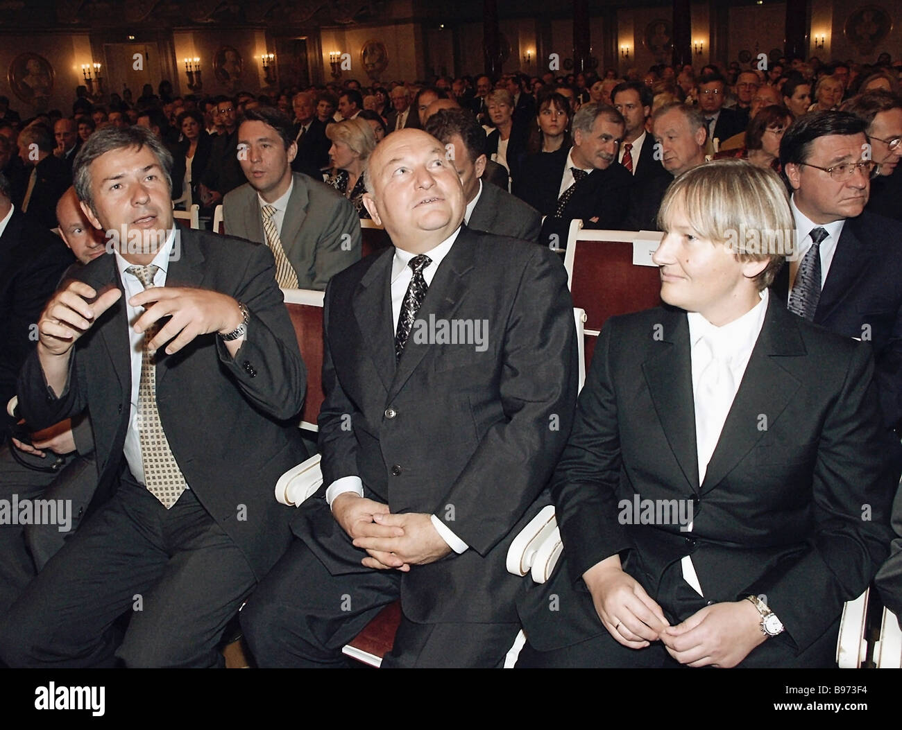 From left to right Berlin Burgomaster Klaus Wowereit Moscow Mayor Yury ...