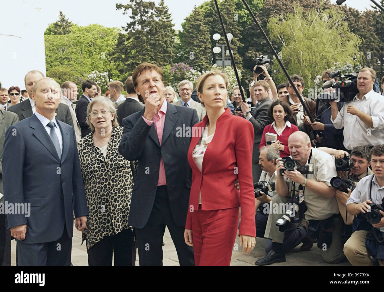 Russian President Vladimir Putin singer and composer Paul McCartney and ...