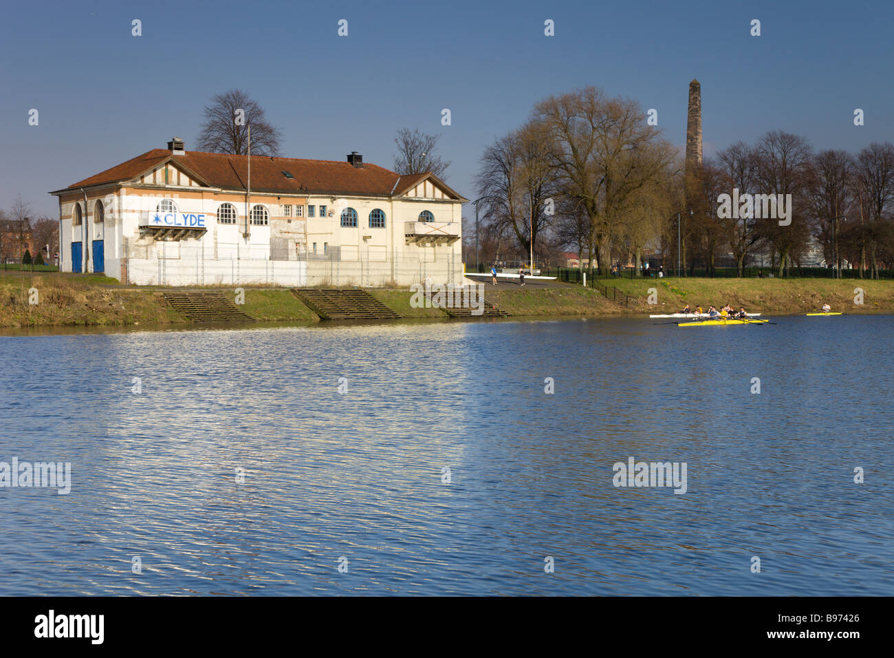 Clydesdale Rowing Club clubhouse from south side of River Clyde Stock ...