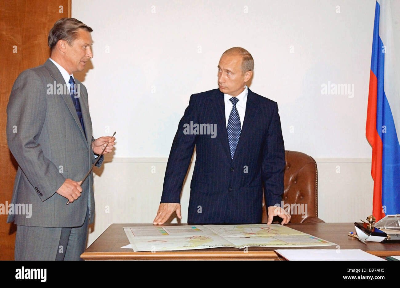 Russian President Vladimir Putin meets Defense Minister Sergei Ivanov ...