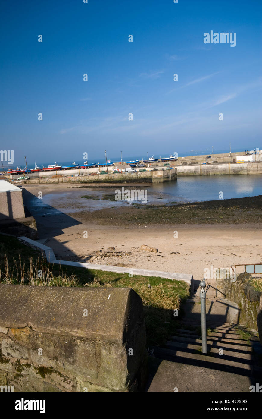 Seahouses ferry hi-res stock photography and images - Alamy