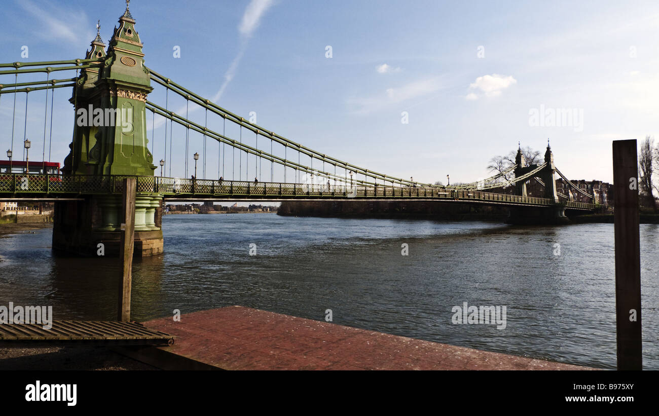 Hammersmith bridge hi-res stock photography and images - Alamy