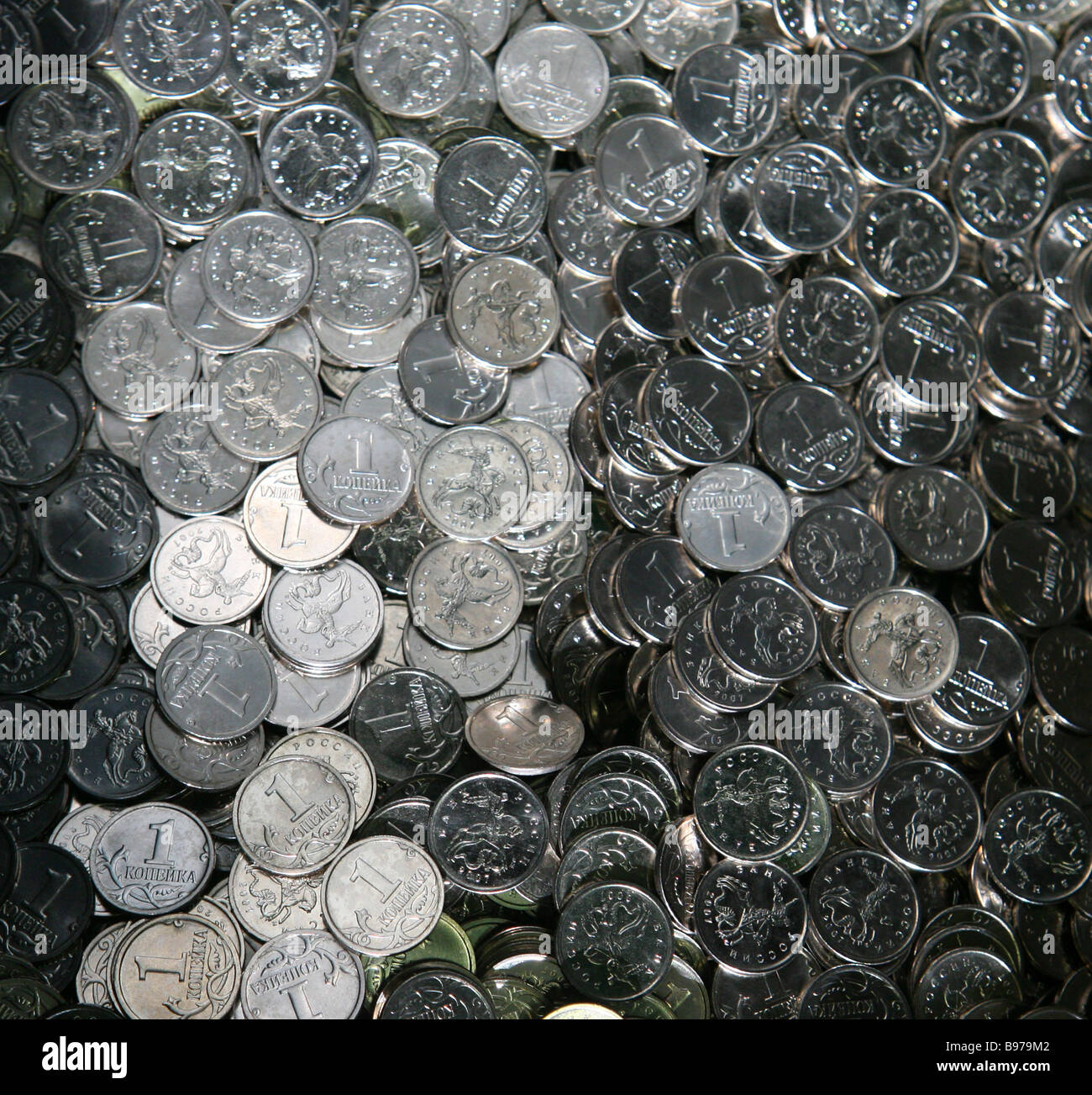 Minting 1 kopeck coins at the Moscow Goznak Mint Stock Photo - Alamy