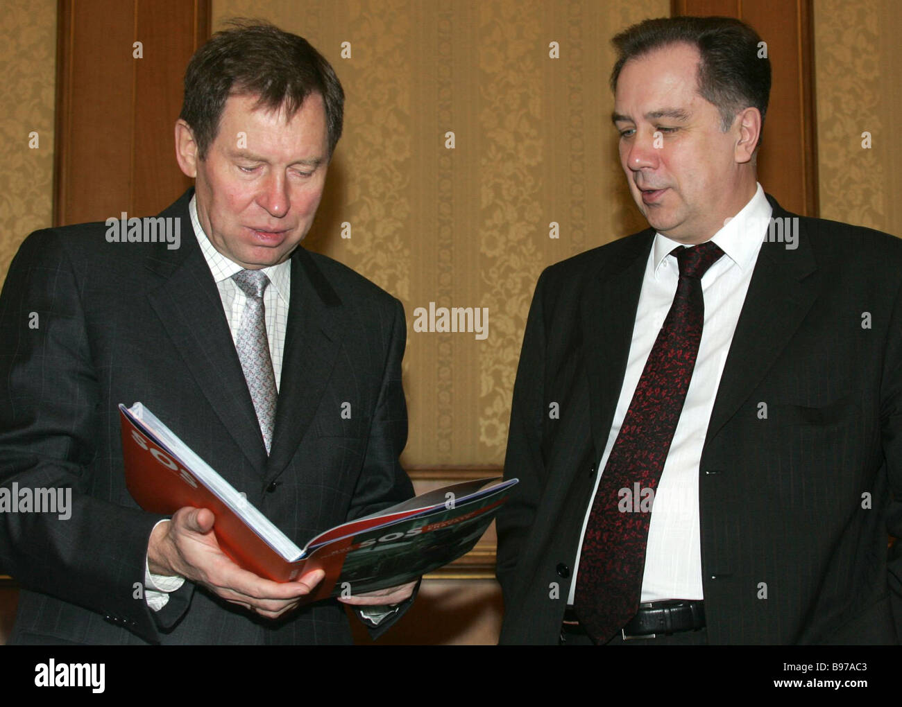 From left to right Regional Development Minister Vladimir Yakovlev and ...