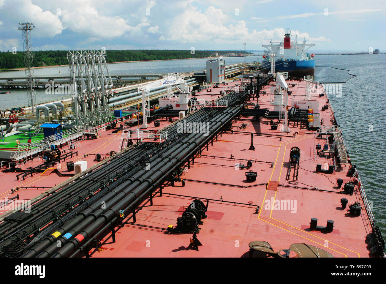 Oil tanker oil loading terminal Primorsk Stock Photo - Alamy
