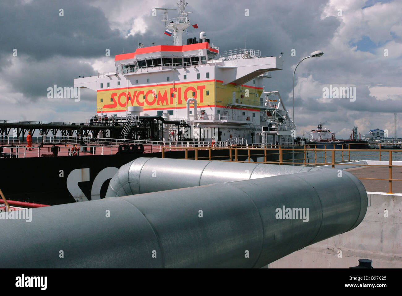 Oil tanker oil loading terminal Primorsk Stock Photo - Alamy