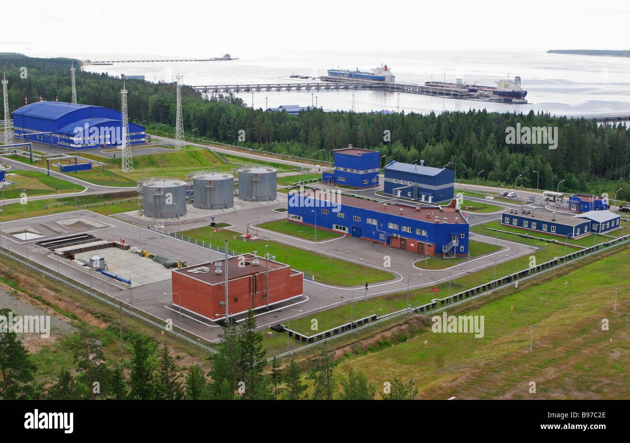 Oil loading terminal Primorsk Stock Photo - Alamy