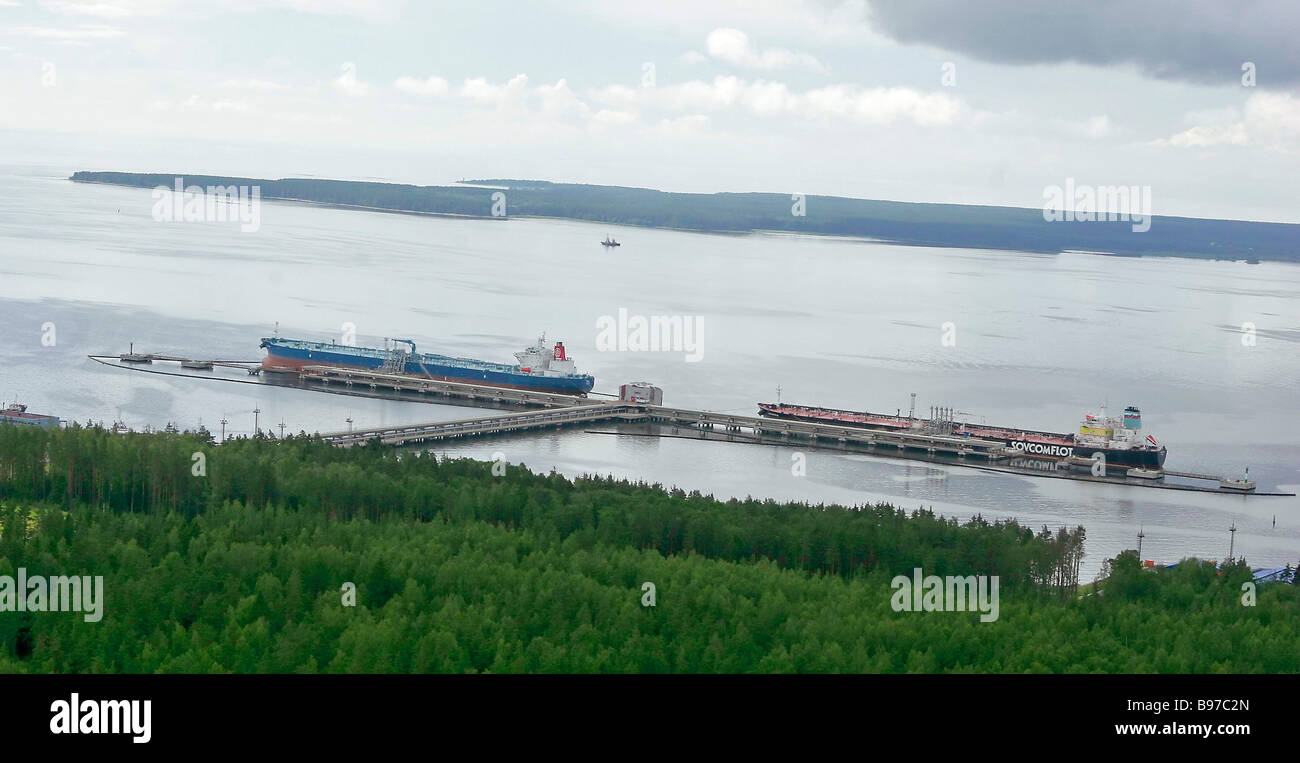 Oil loading terminal Primorsk Stock Photo - Alamy