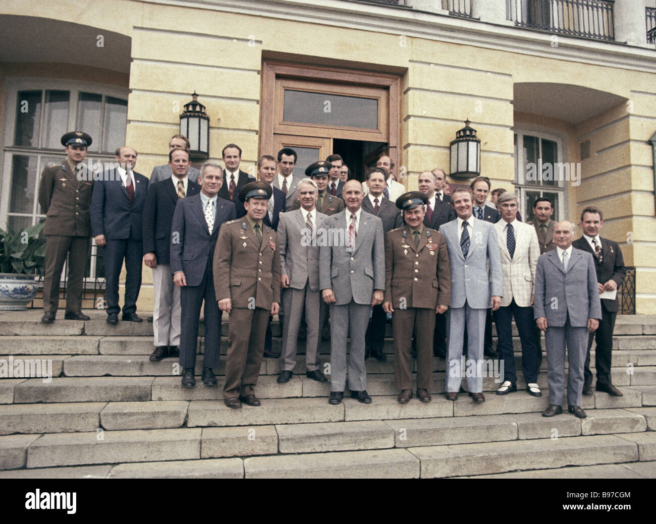 Soviet cosmonauts and US astronauts meeting with Academician Mstislav ...