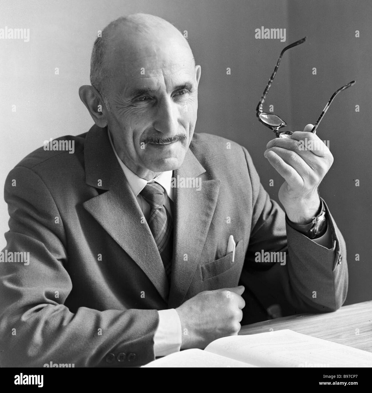 Soviet scientist biophysicist Yakov Birfeld Stock Photo - Alamy