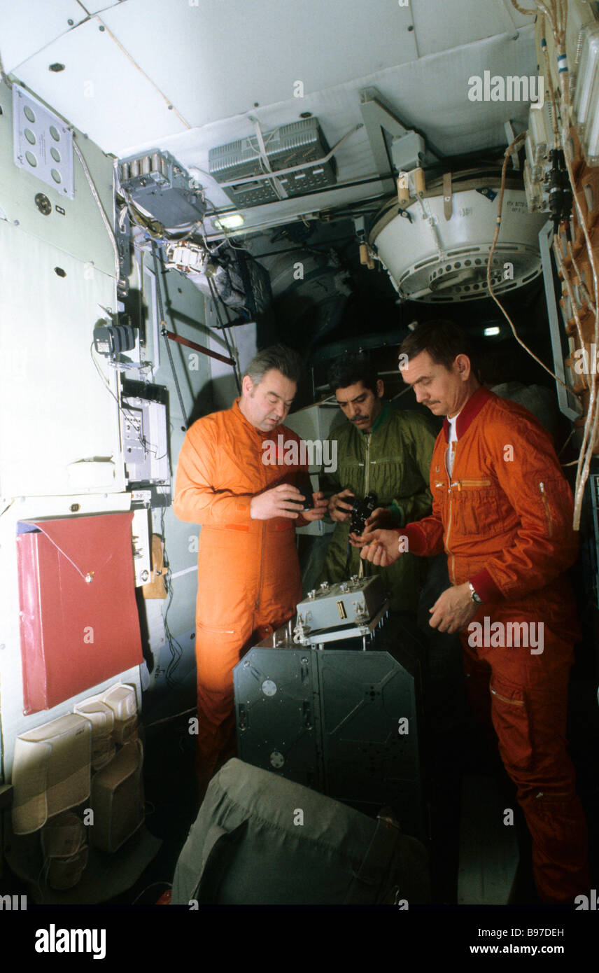 Georgy Grechko first left twice Hero of the Soviet Union and Indian ...