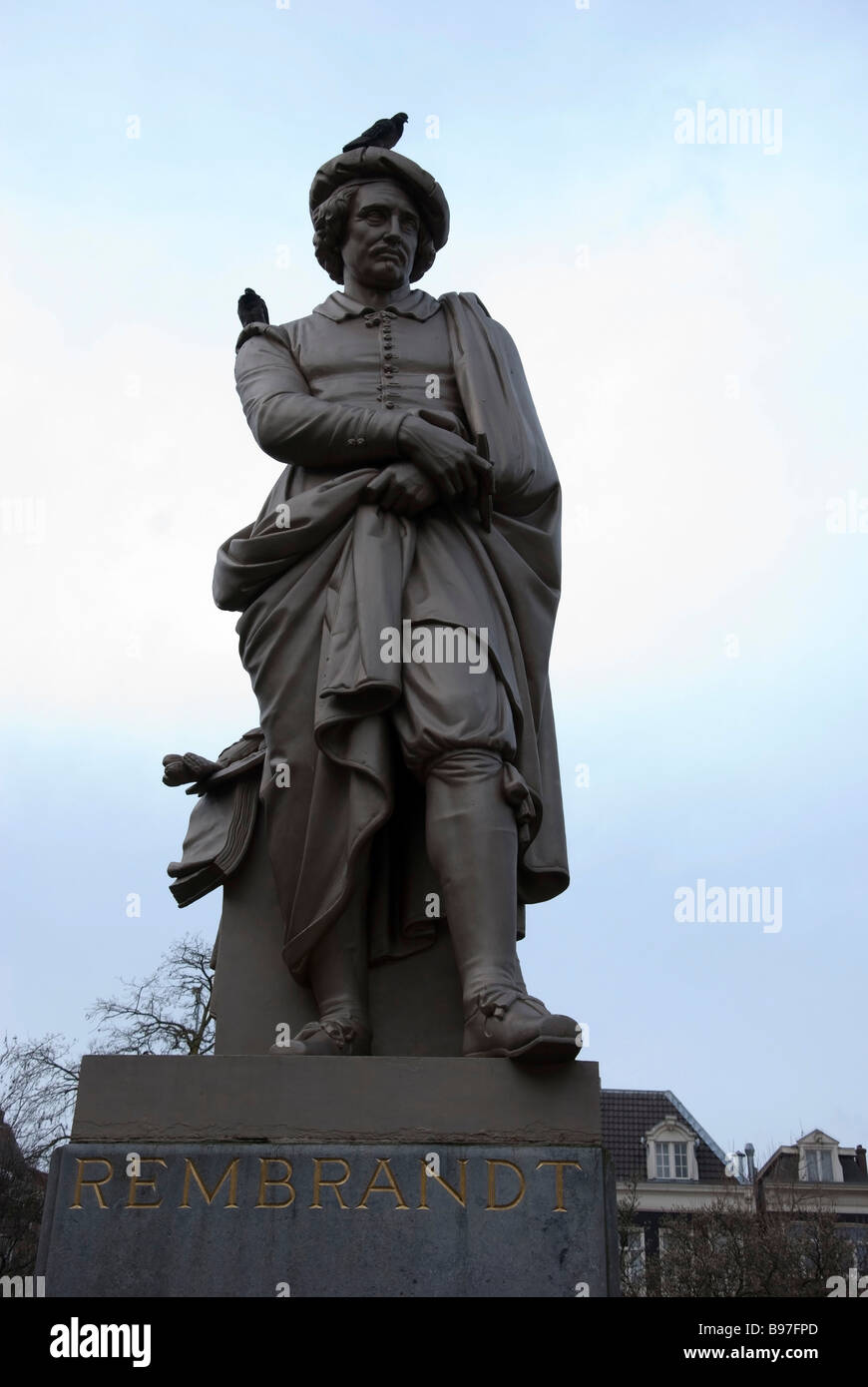Monument to Rembrandt van Rijn Amsterdam Stock Photo - Alamy