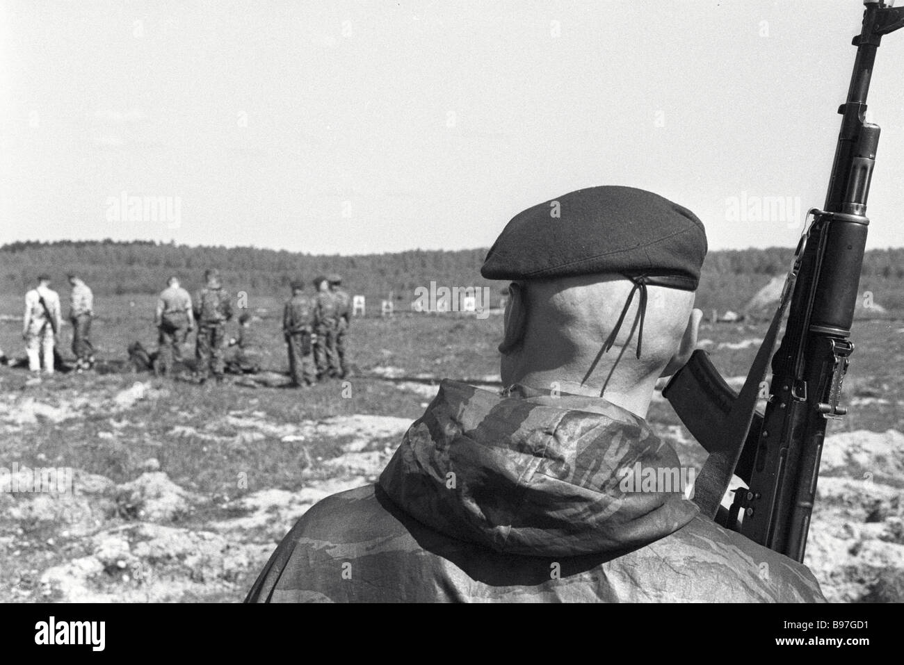 Participants of the Purple beret tests in the Separate operational ...