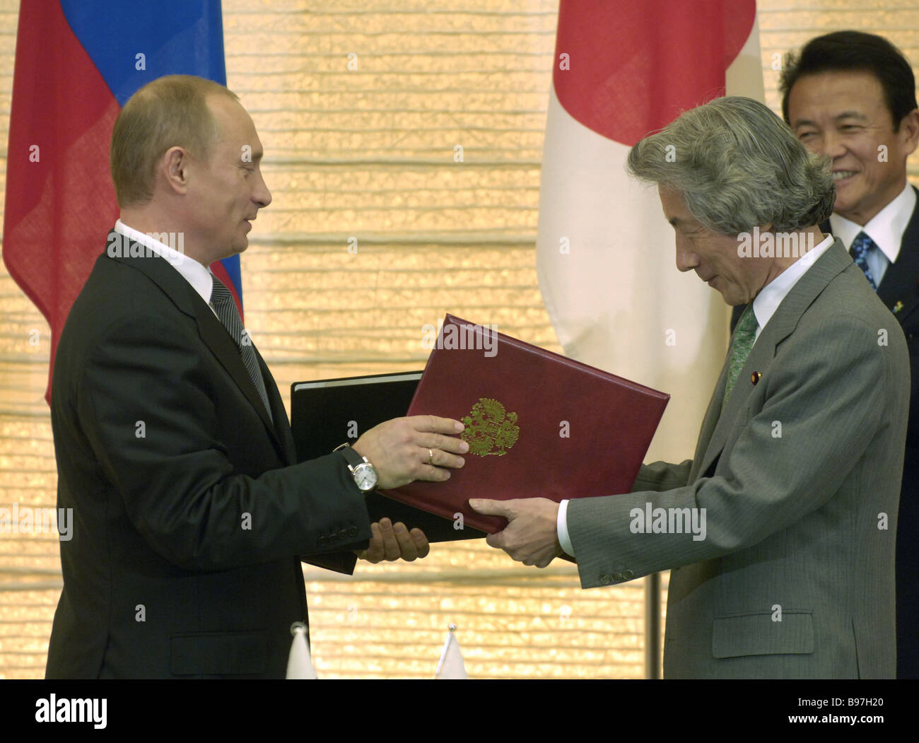 Russian president s visit to Japan Russian President Vladimir Putin and ...