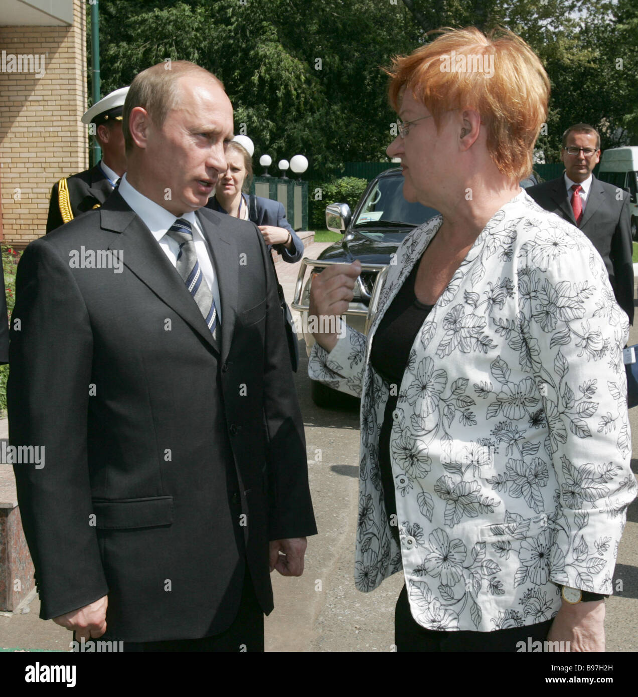 Finnish President Tarja Halonen and Russian President Vladimir Putin ...