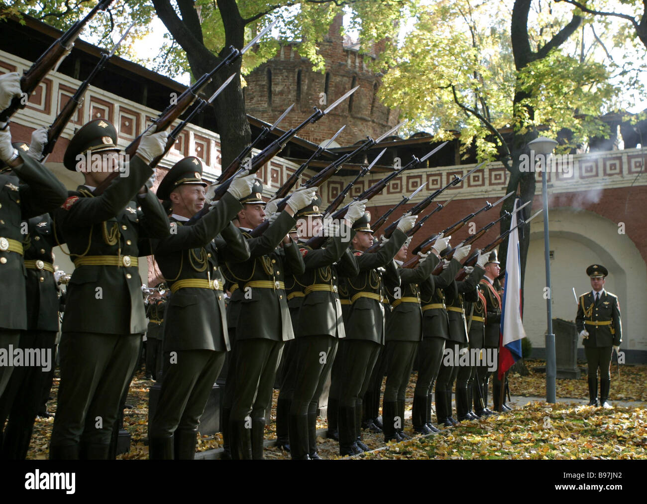 Military honors to General Anton Denikin during reburial in Moscow of ...