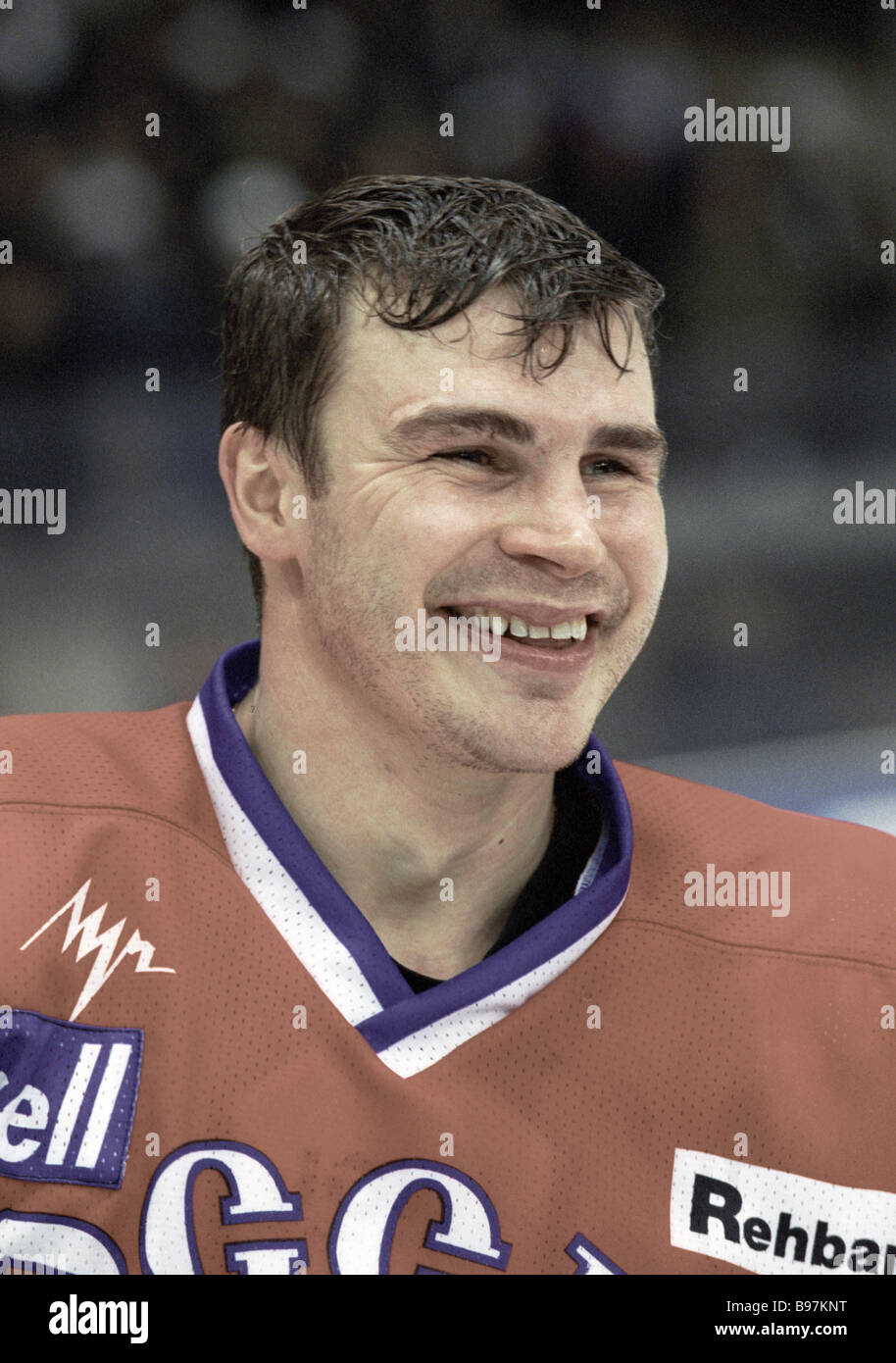 Valeri Karpov Russian ice hockey team forward Stock Photo - Alamy