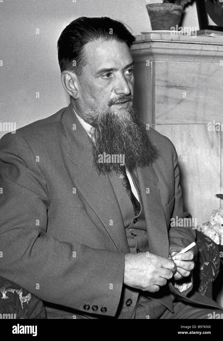 Outstanding scientist Igor Kurchatov Stock Photo - Alamy