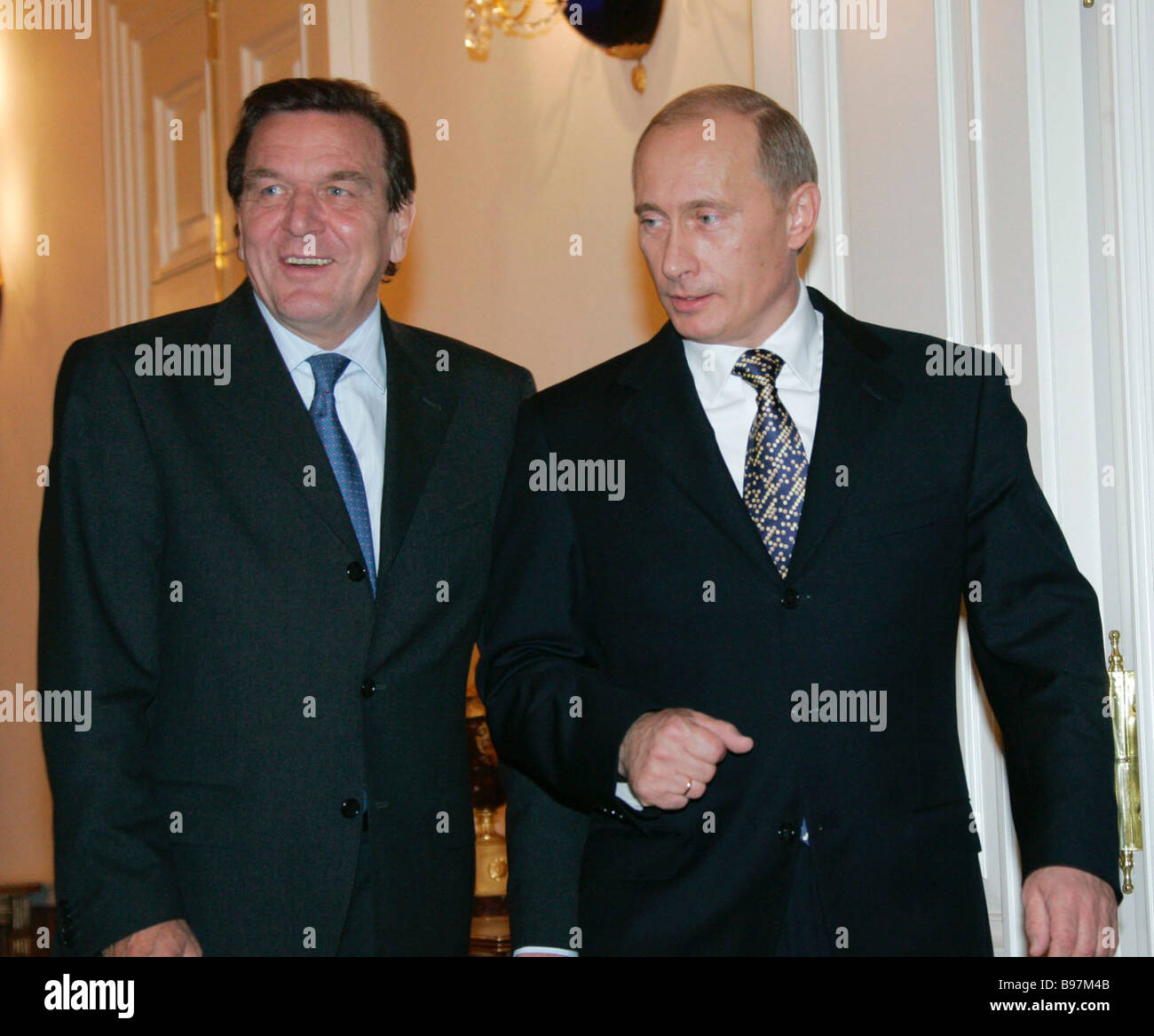 Russian President Vladimir Putin and German Chancellor Gerhard ...