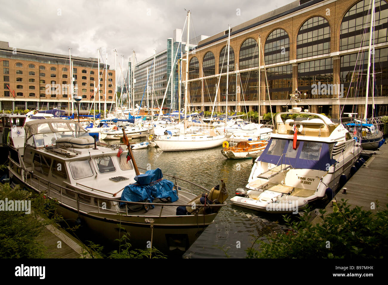 Marina in St. Katherine's Dock, London Stock Photo - Alamy