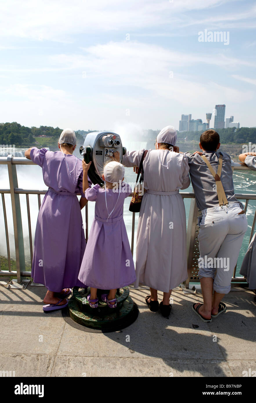 Mennonites hi-res stock photography and images - Alamy