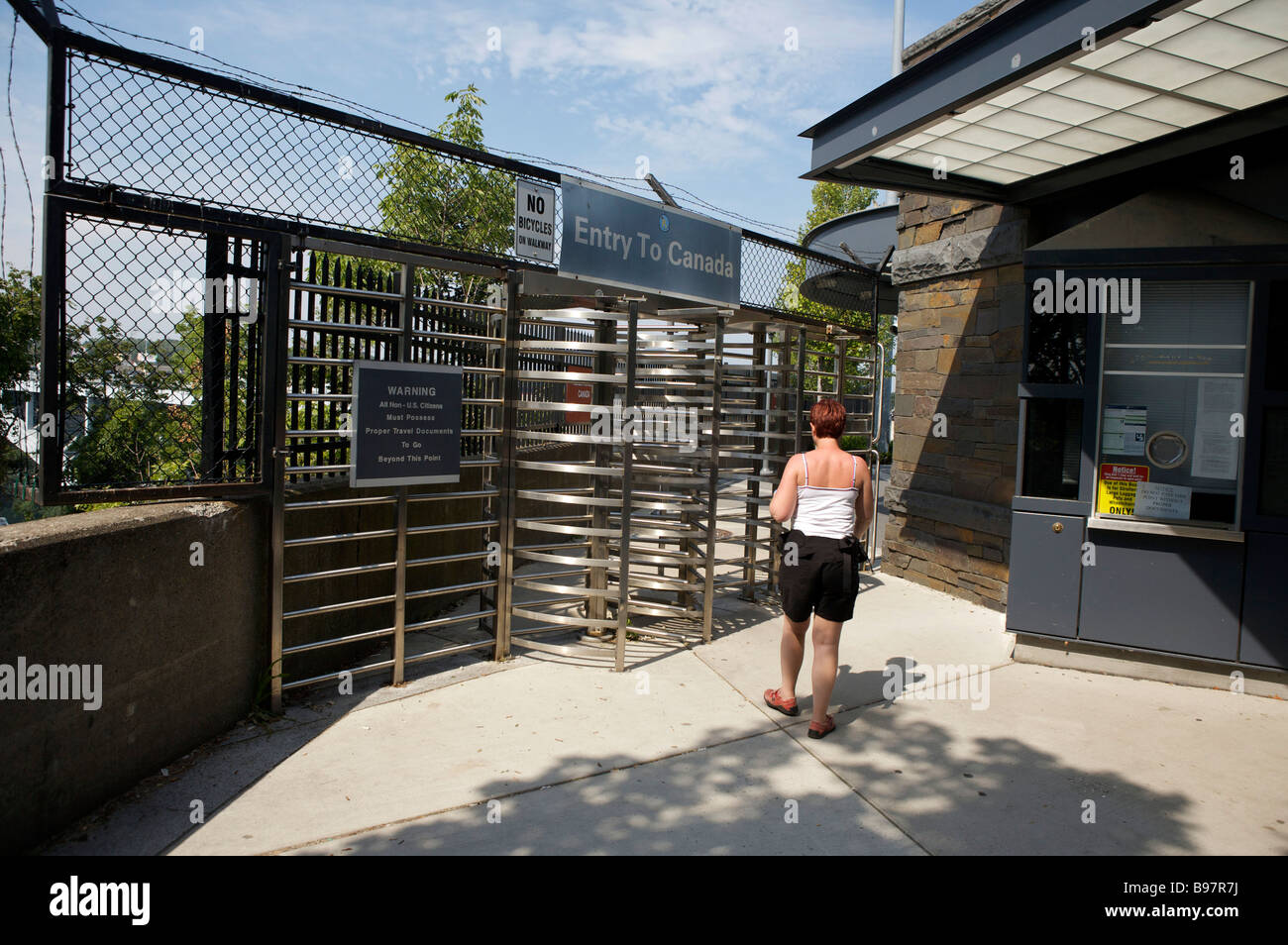 Canada us border hi-res stock photography and images - Alamy