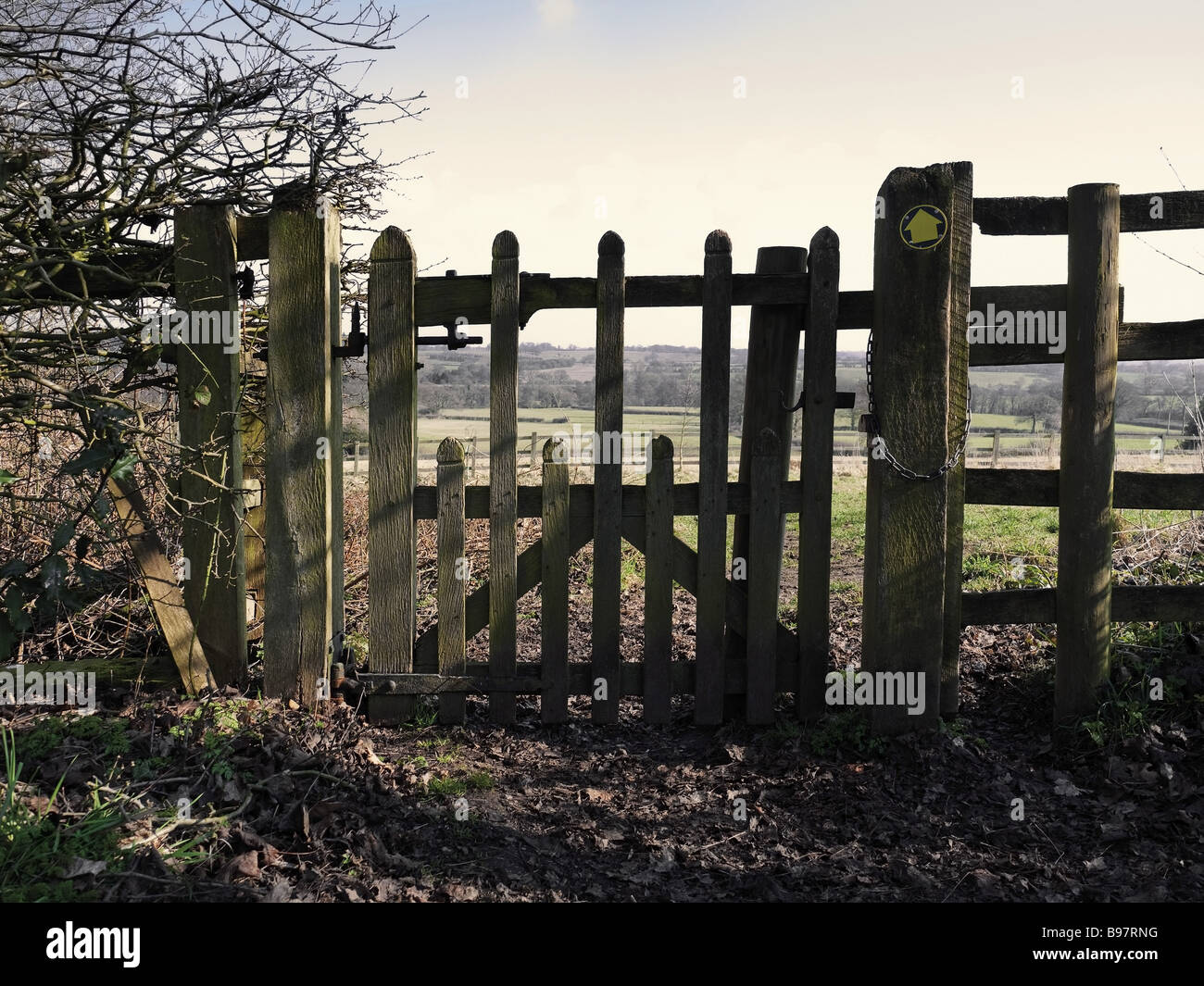 A gate on a footpath Stock Photo - Alamy