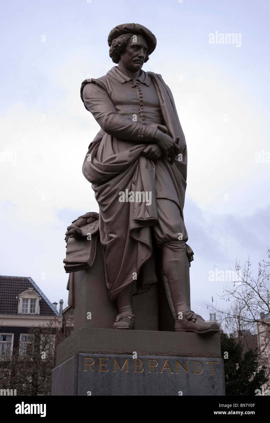 Rembrandt van Rijn Statue Rembrandt Square Amsterdam Stock Photo - Alamy