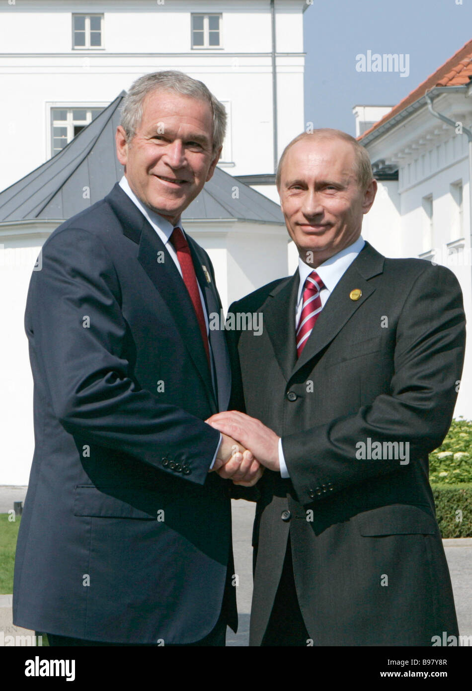 U S President George W Bush left and Russian President Vladimir Putin ...