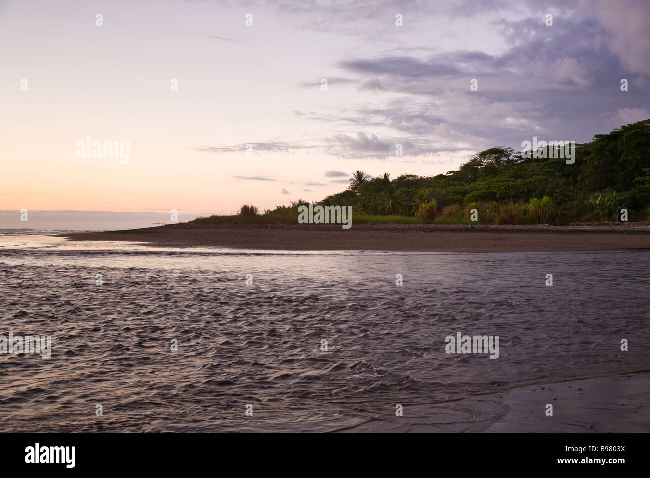 Costa rica dominical hi-res stock photography and images - Alamy