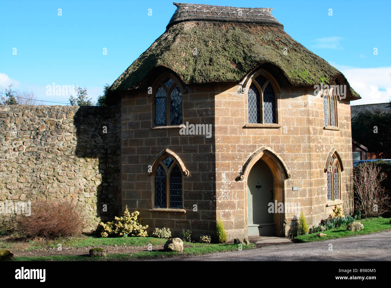 Two casement windows hi-res stock photography and images - Alamy