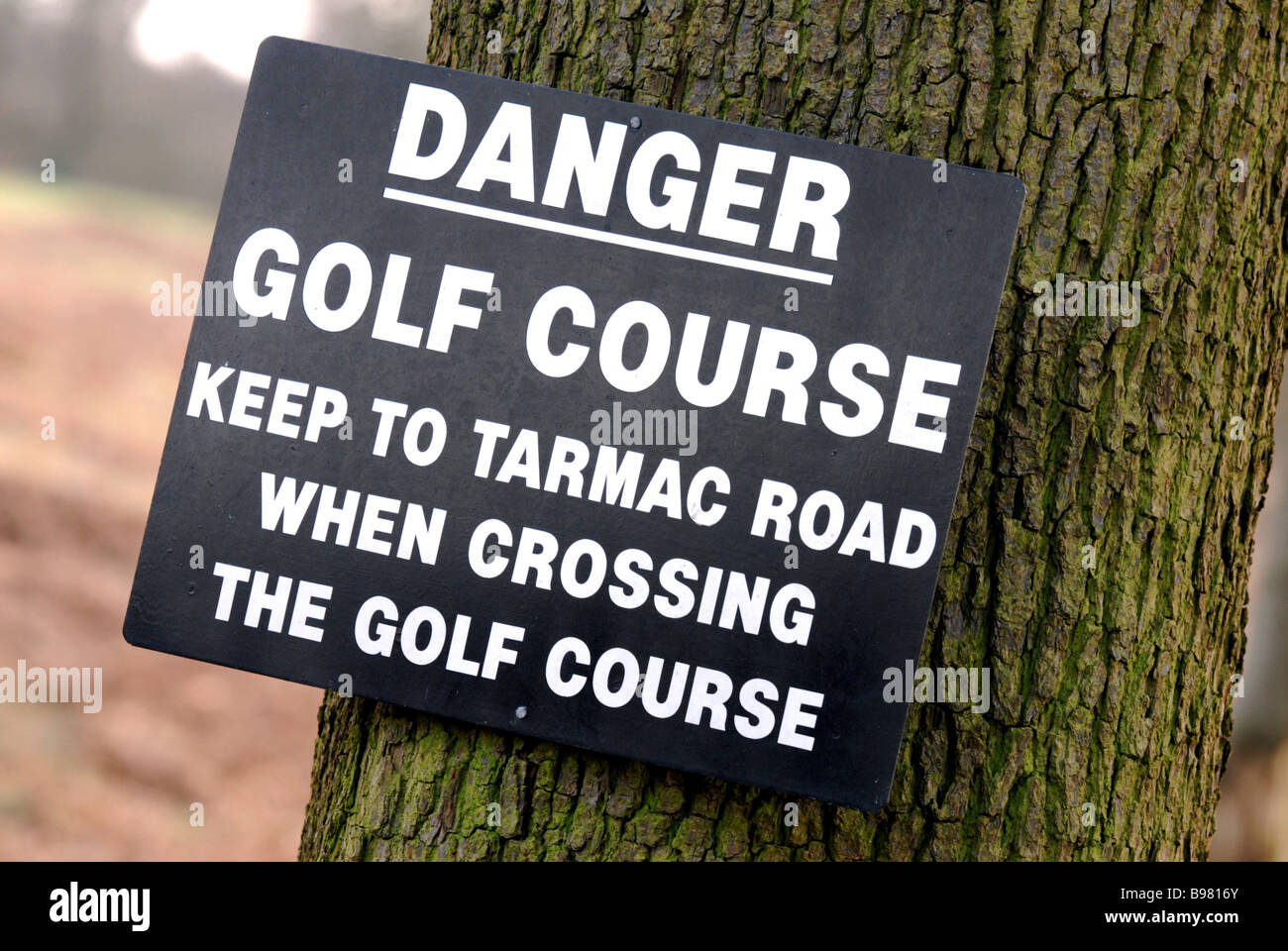 Golf course warning sign hi-res stock photography and images - Alamy