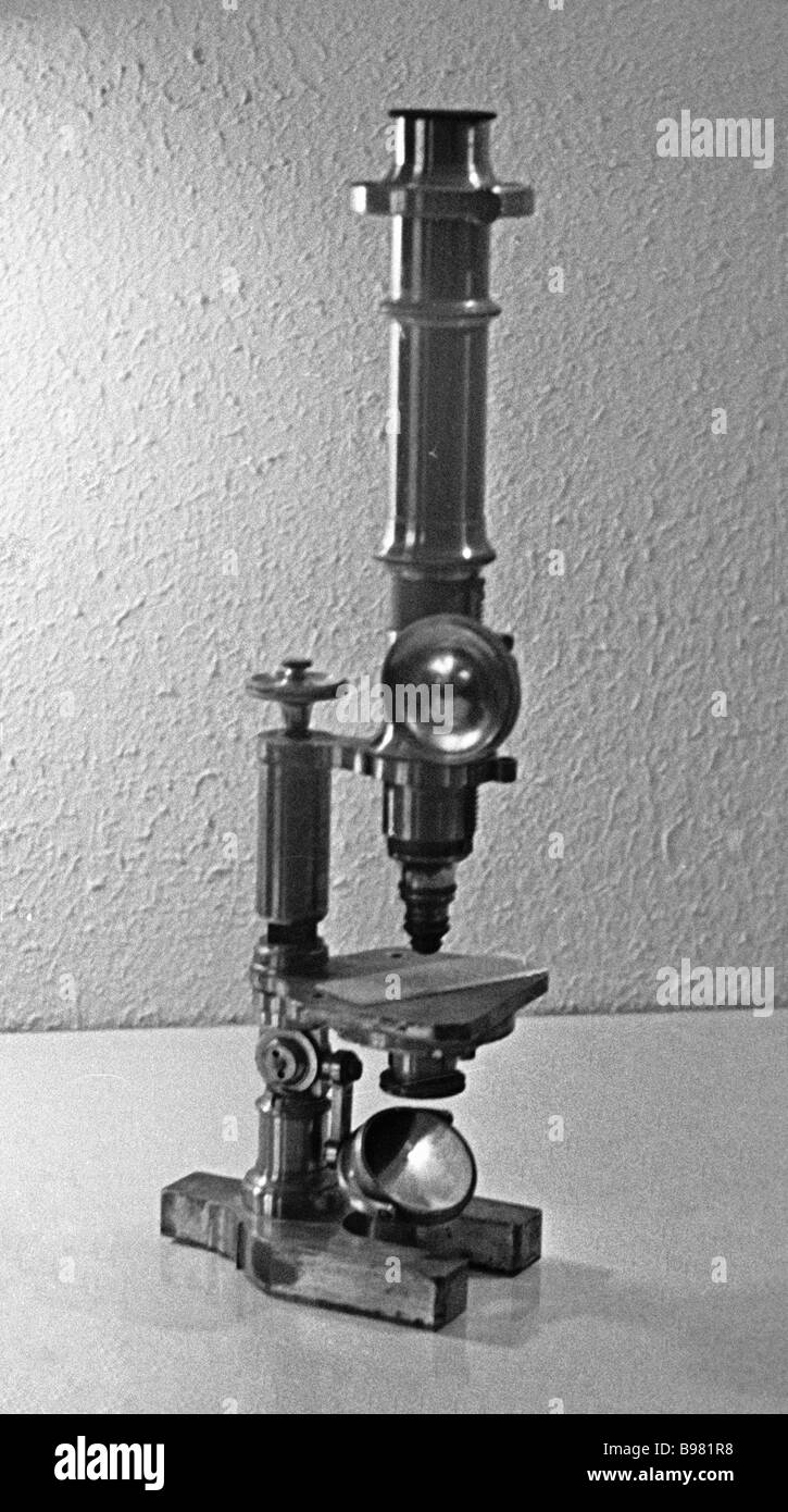 Schik microscope of the first half of the nineteenth century from ...