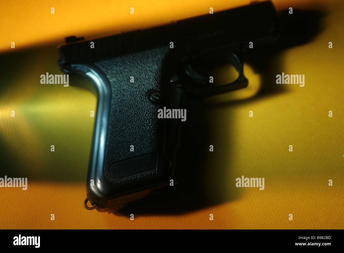 still life of a gun Stock Photo - Alamy
