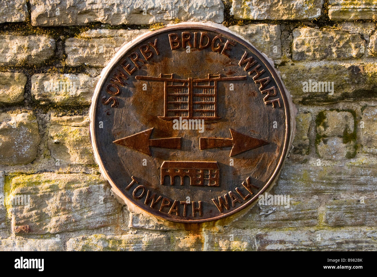 Sowerby Bridge Wharfe, Rochdale Canal, near Halifax, West Yorkshire, GB ...