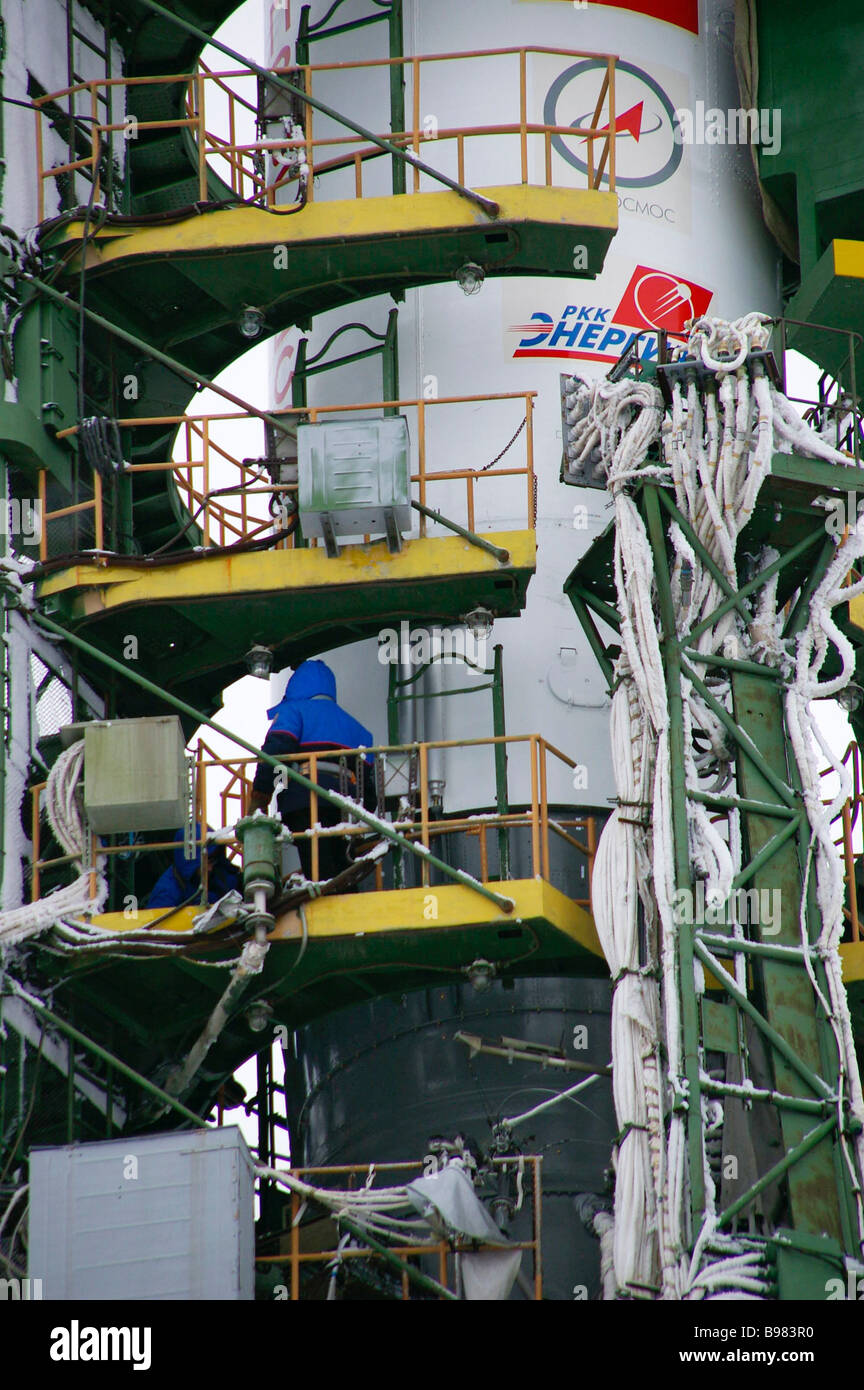 A Soyuz U rocket with a Progress M63 cargo ship at launch pad 1 at the ...