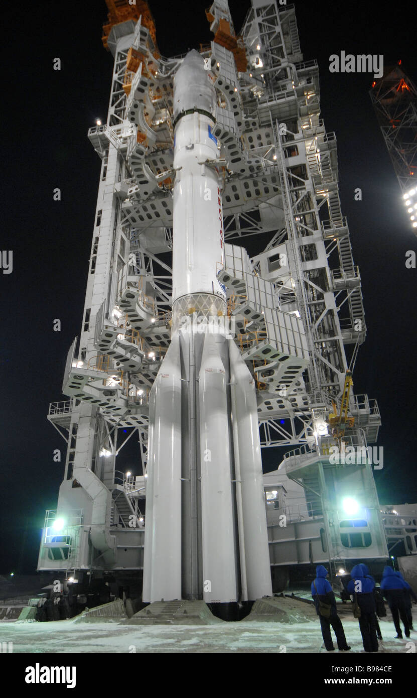 Lifted Vehicle High Resolution Stock Photography and Images - Alamy