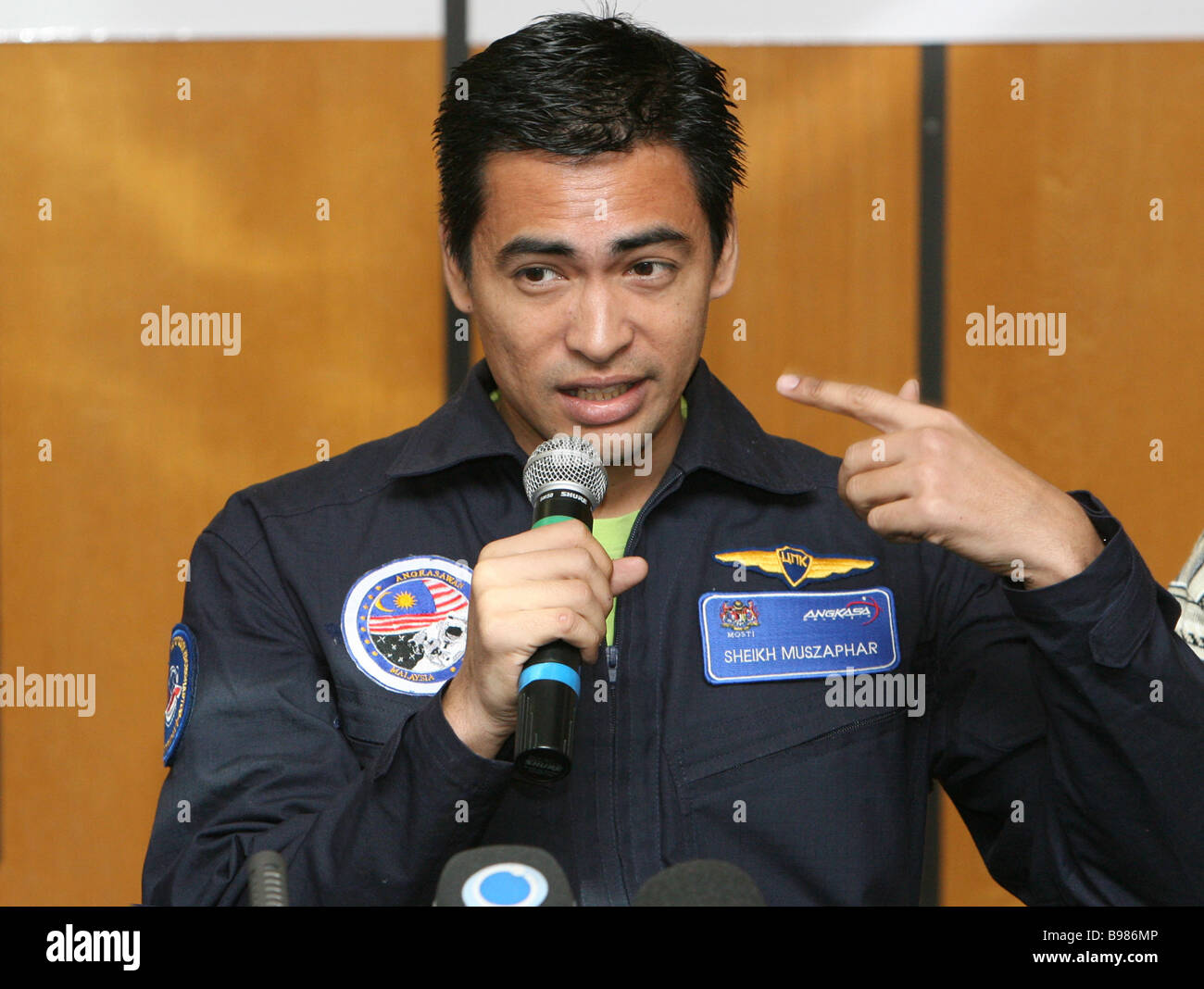The first Malaysian astronaut Sheikh Muszaphar Shukor speaking at a ...