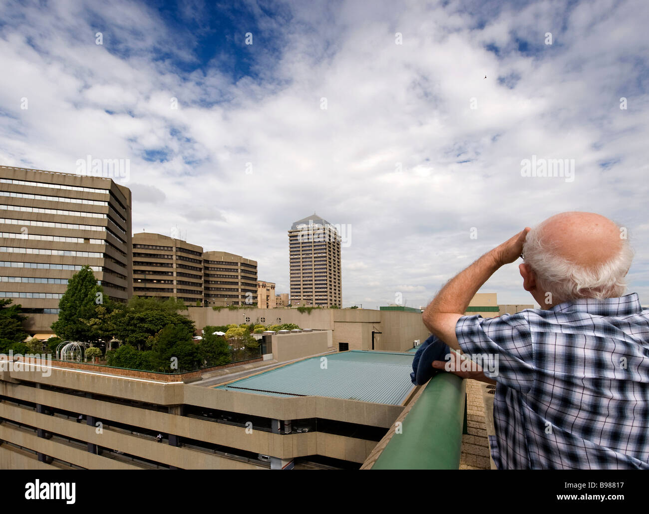 Johannesburg high rise buildings hi-res stock photography and images ...