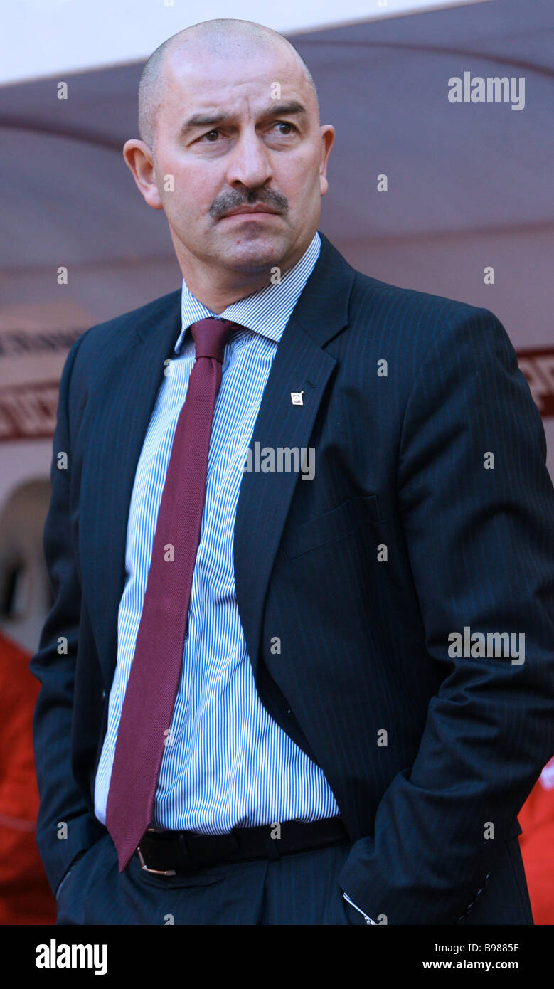 The Russian Football Championship Stanislav Cherchesov the new head ...