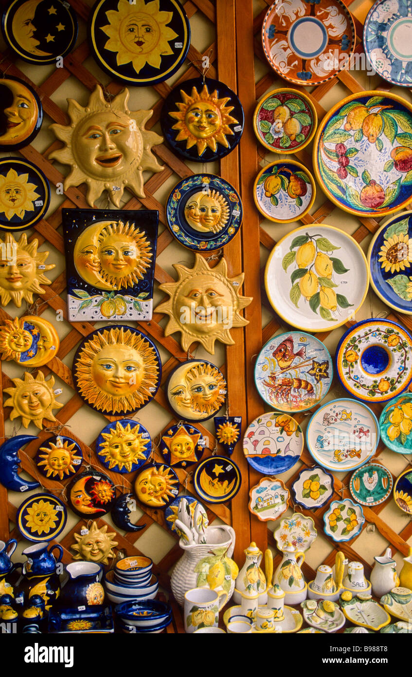 Majolica pottery hi-res stock photography and images - Alamy