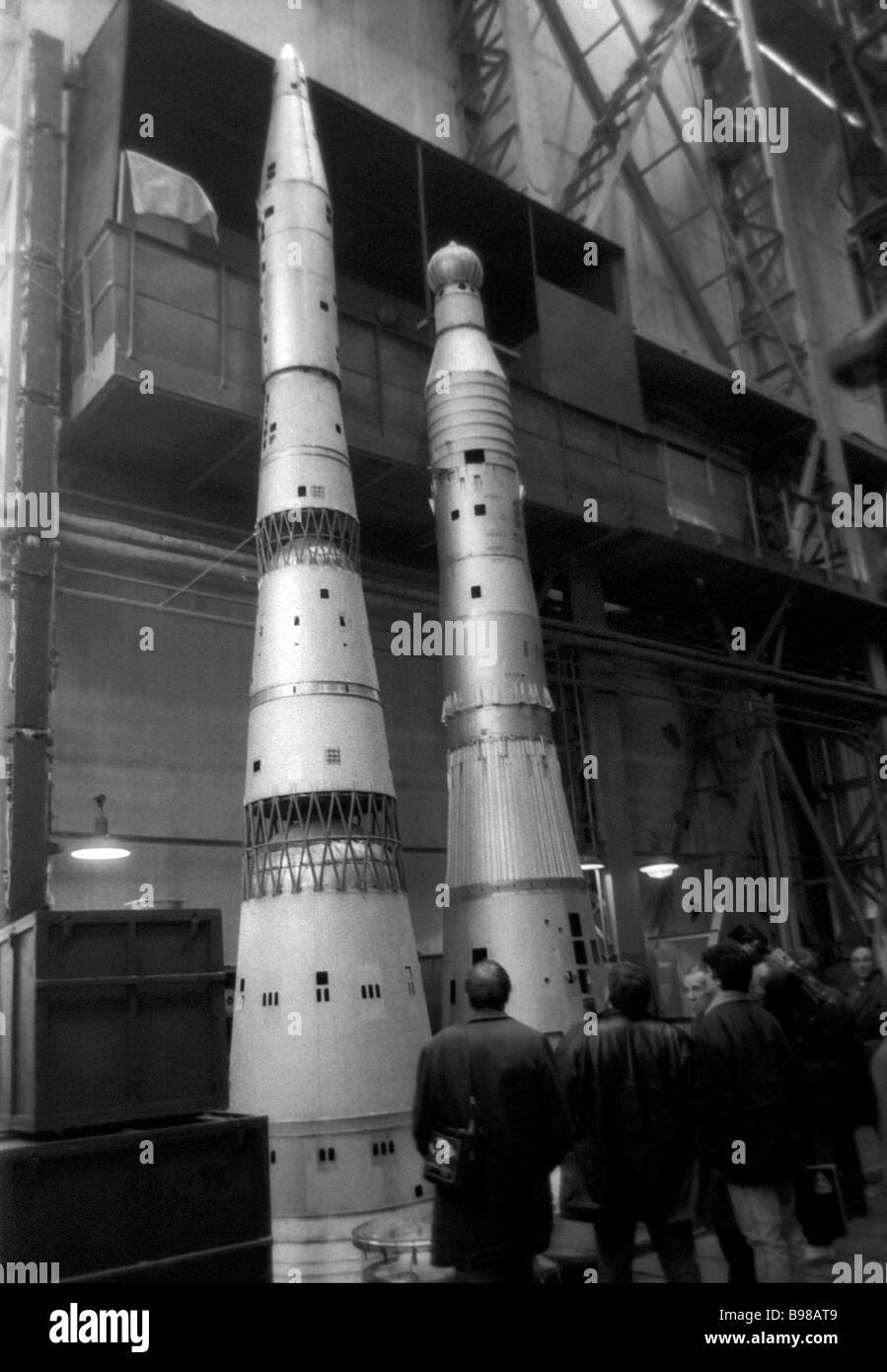A model of the N 1 launch vehicle 1 10 scale left the final stage of ...